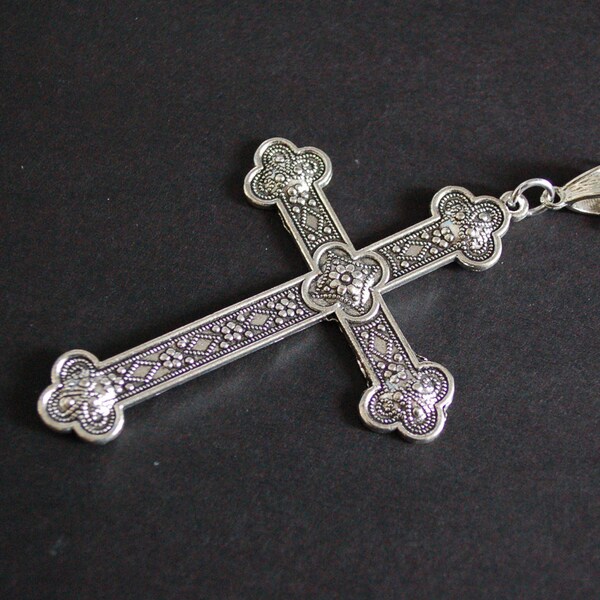 Gothic Cross Necklace - Etsy