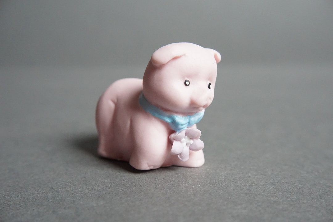 Vintage Ceramic Enesco Pig, Miniature Pink Pig W/ Flower, 1989, Mini ...