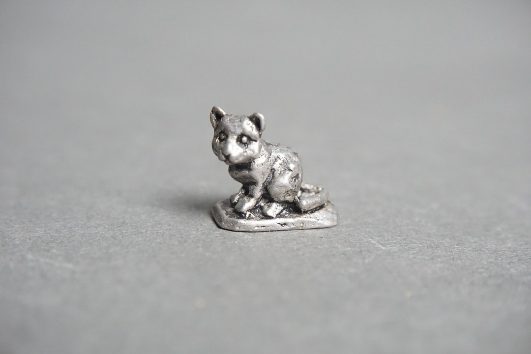 Very Tiny Pewter Kitten Figurine, Miniature Pewter Cat, Metal Kitten ...