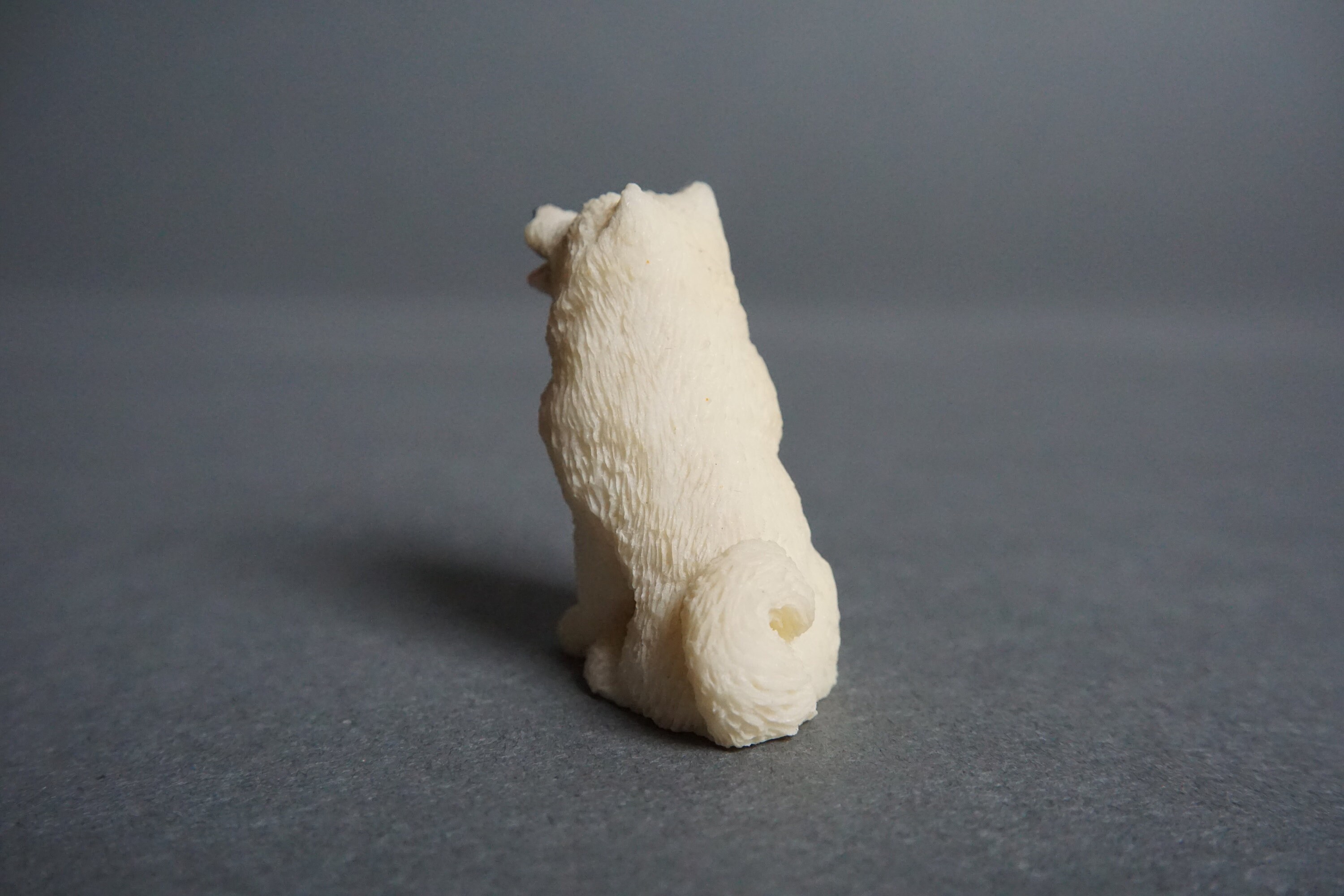 Miniature Resin White Dog Figurine, Cute White Eskimo Dog Figurine ...