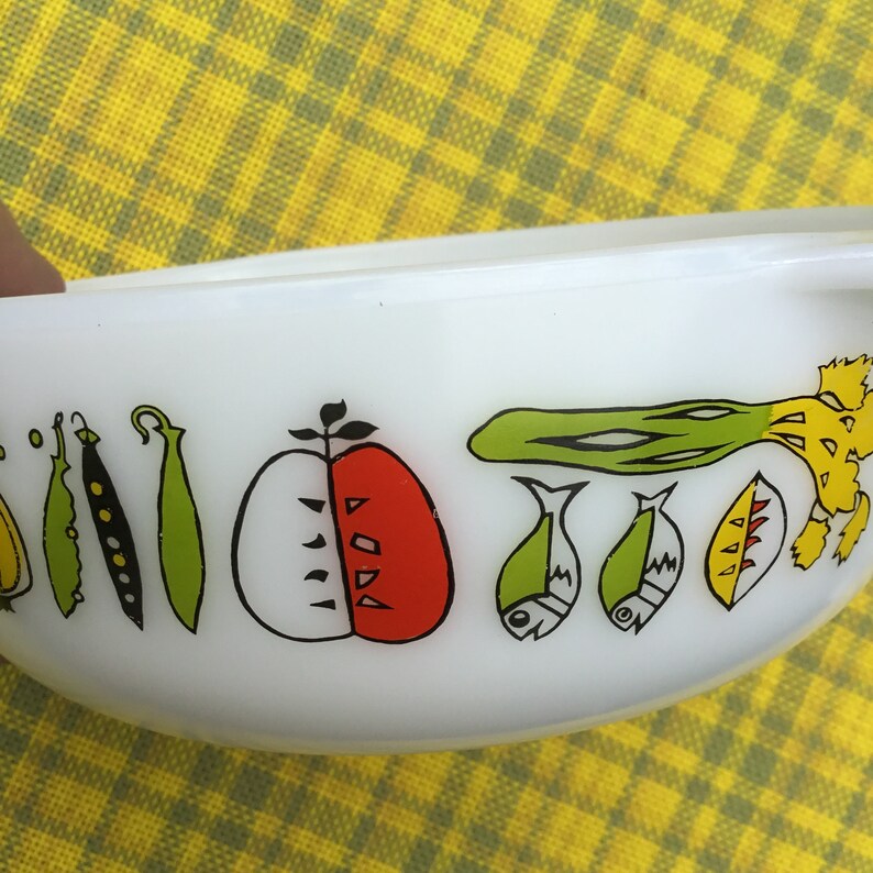 Pyrex Harvest Vegetables Casserole Dish. Round Oven to Table. - Etsy UK