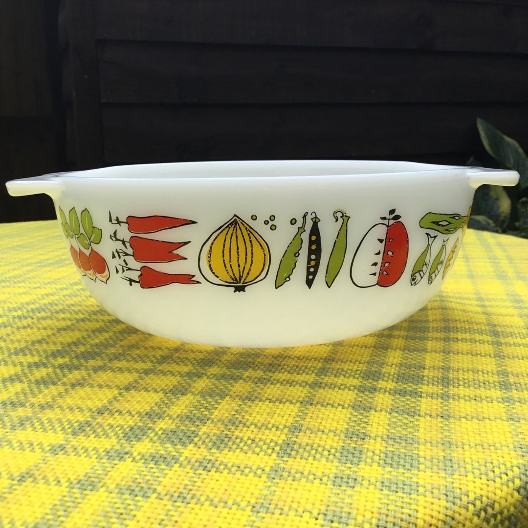 Pyrex Harvest Vegetables Casserole Dish. Round Oven to Table. Vintage ...