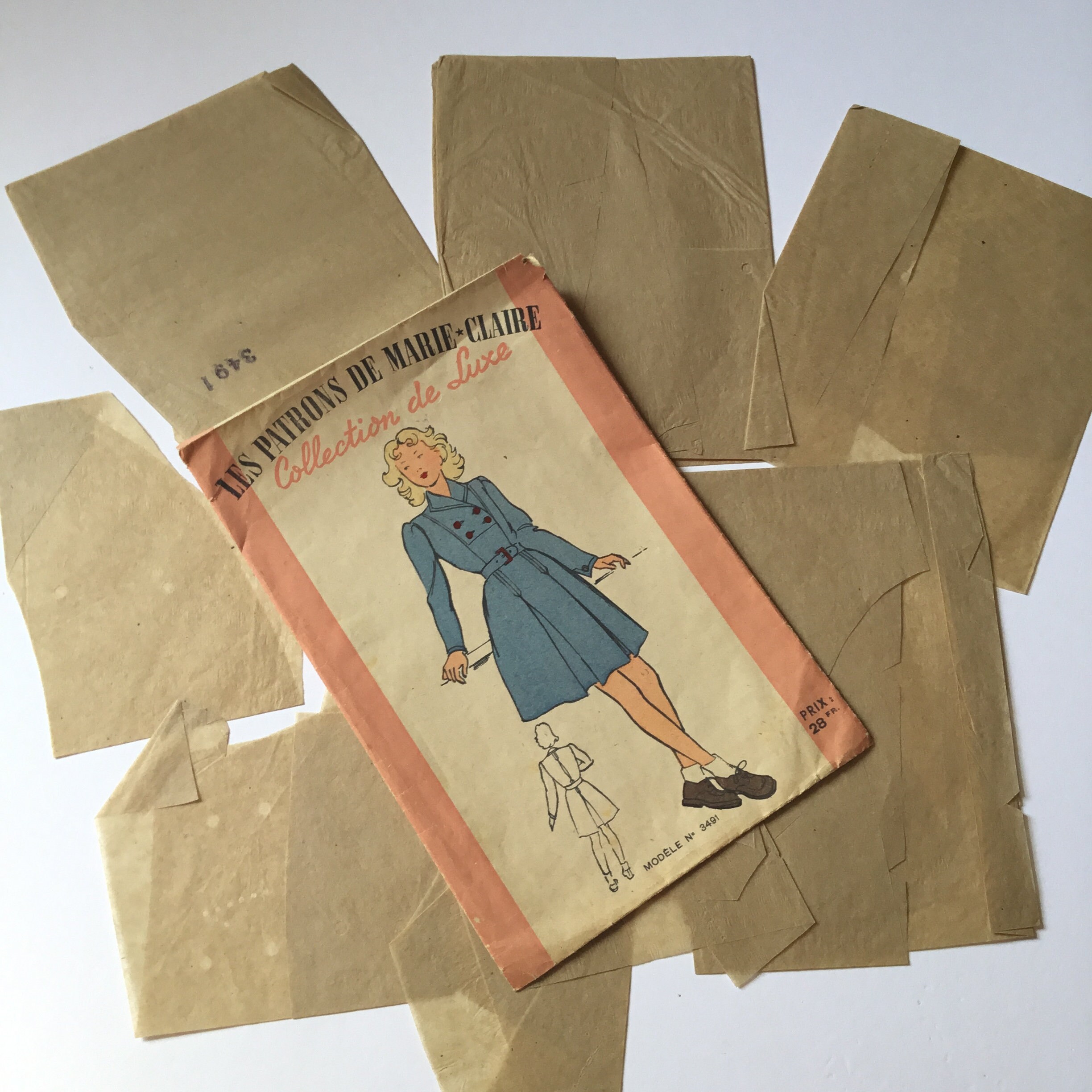 1960s sewing pattern for wiggle dress vintage French pattern Les ...