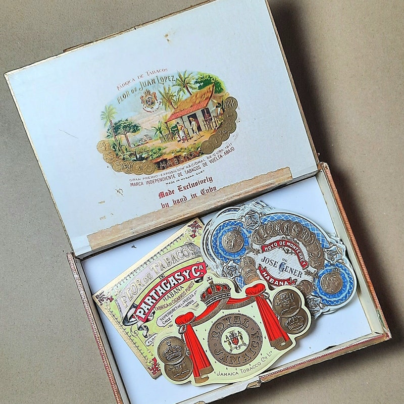 Vintage Cigar Box - Etsy