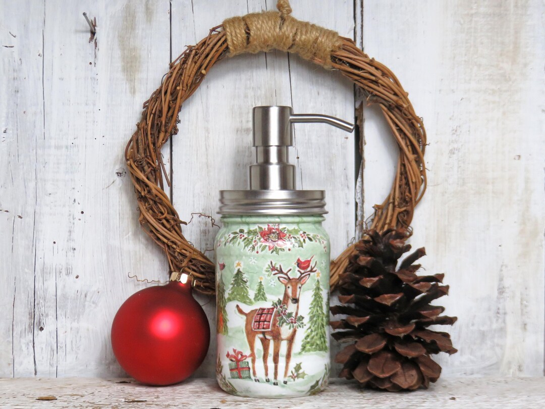Christmas Reindeer Cardinals Gifts Trees Holly Poinsettia Snowflakes ...