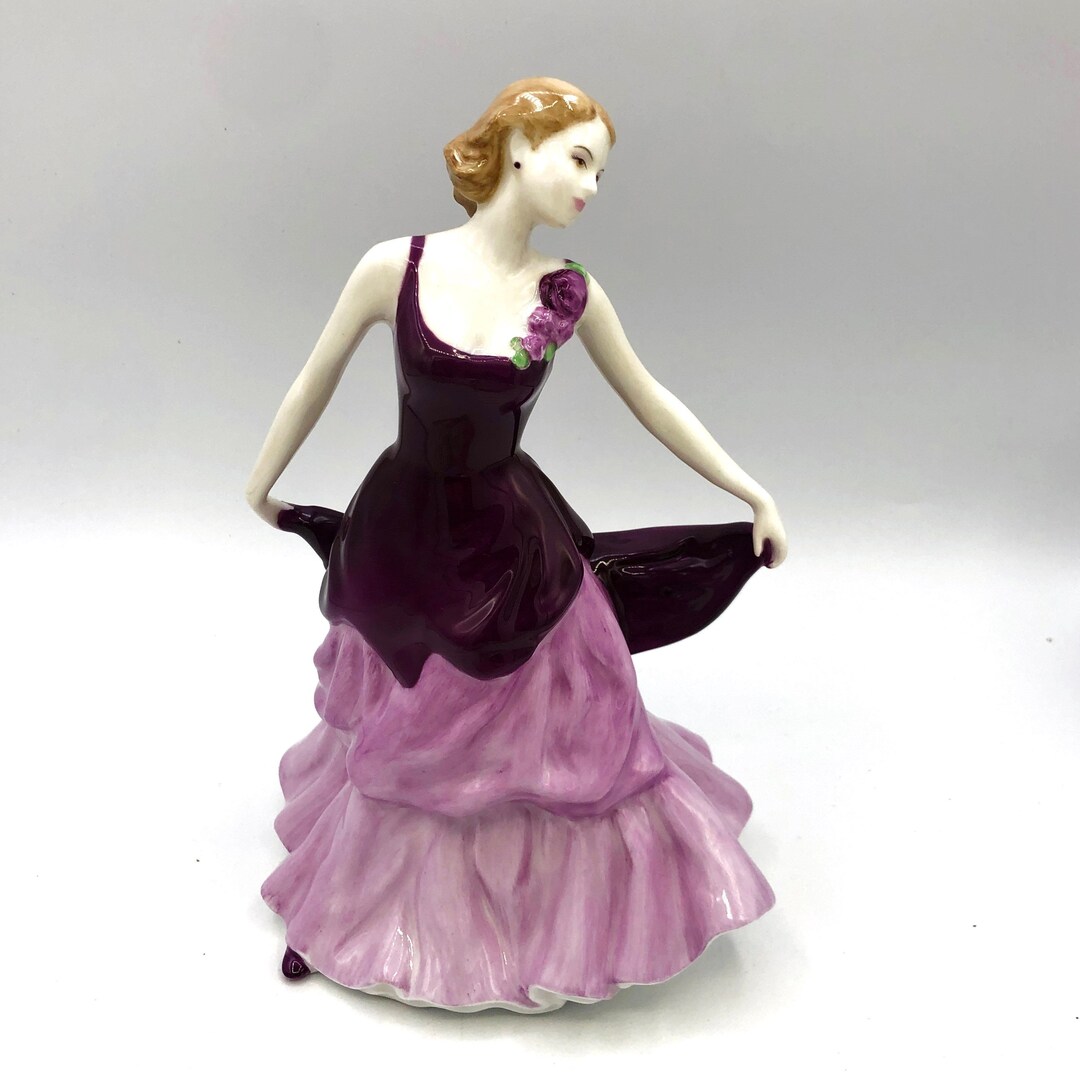 Royal Doulton Classics Eleanor Figurine HN 4624 2003 Hand Made and Hand ...