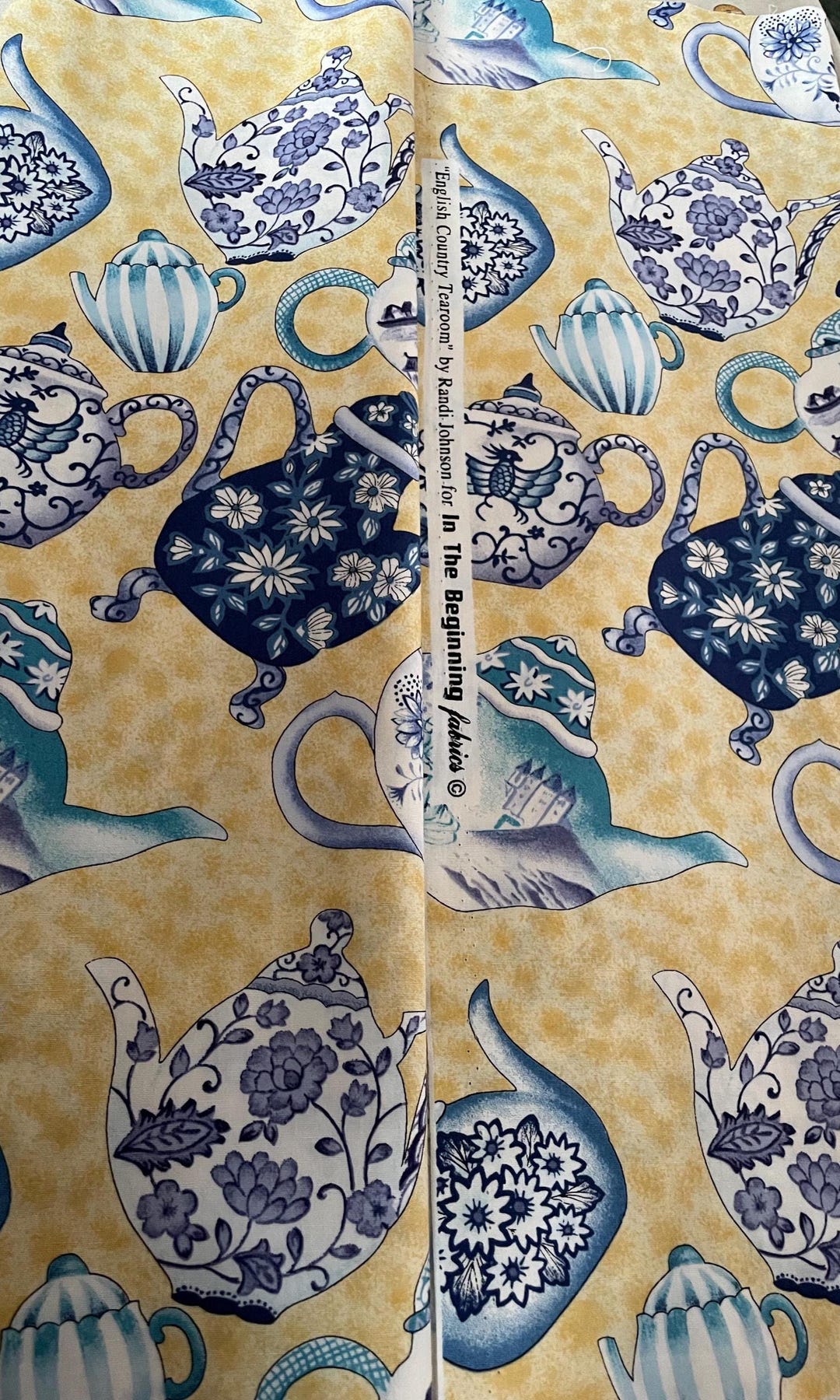 English Country Tearoom by in the Beginning Fabrics - Etsy