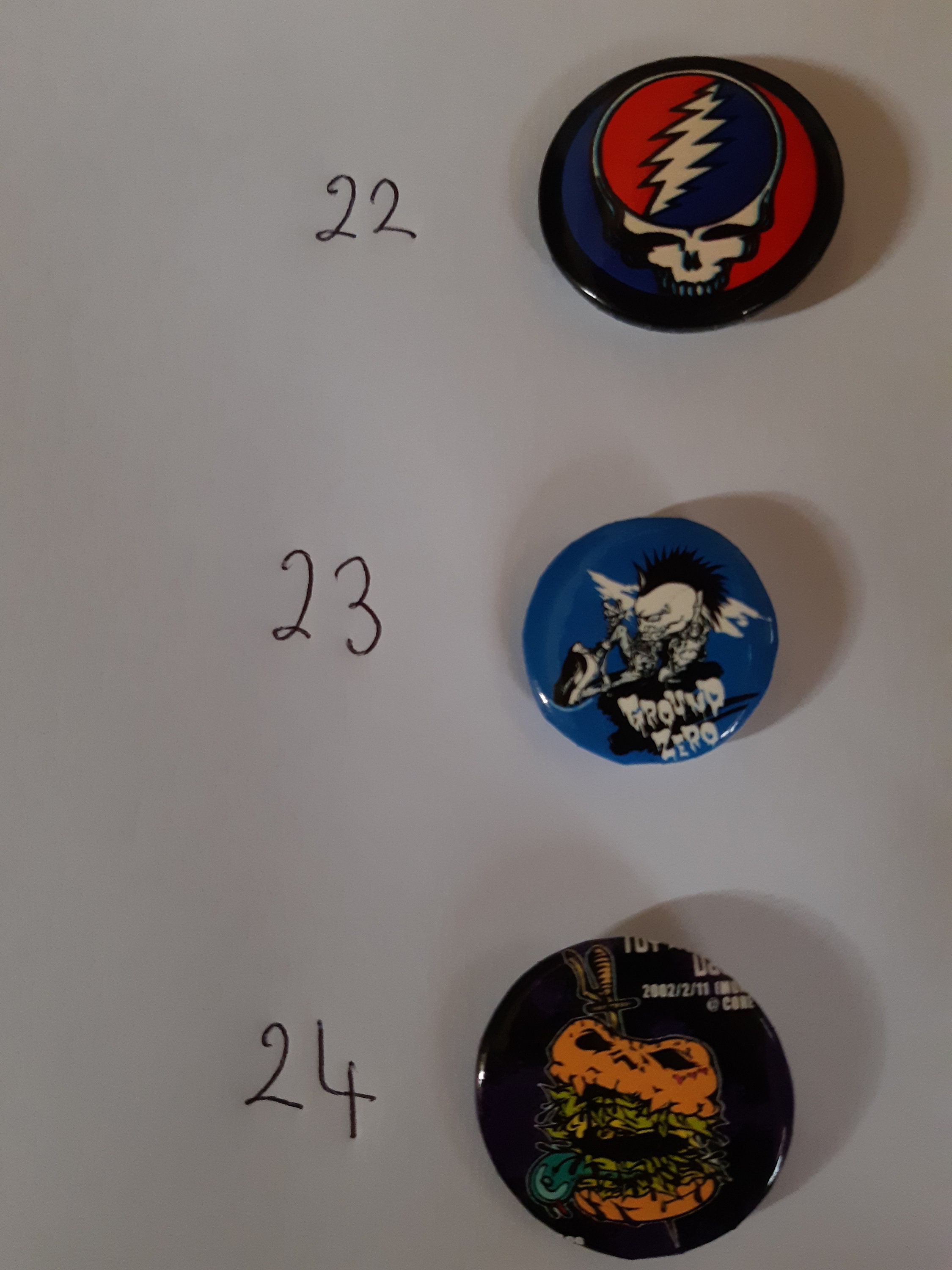 50 Vintage Punk Rock Pins Models