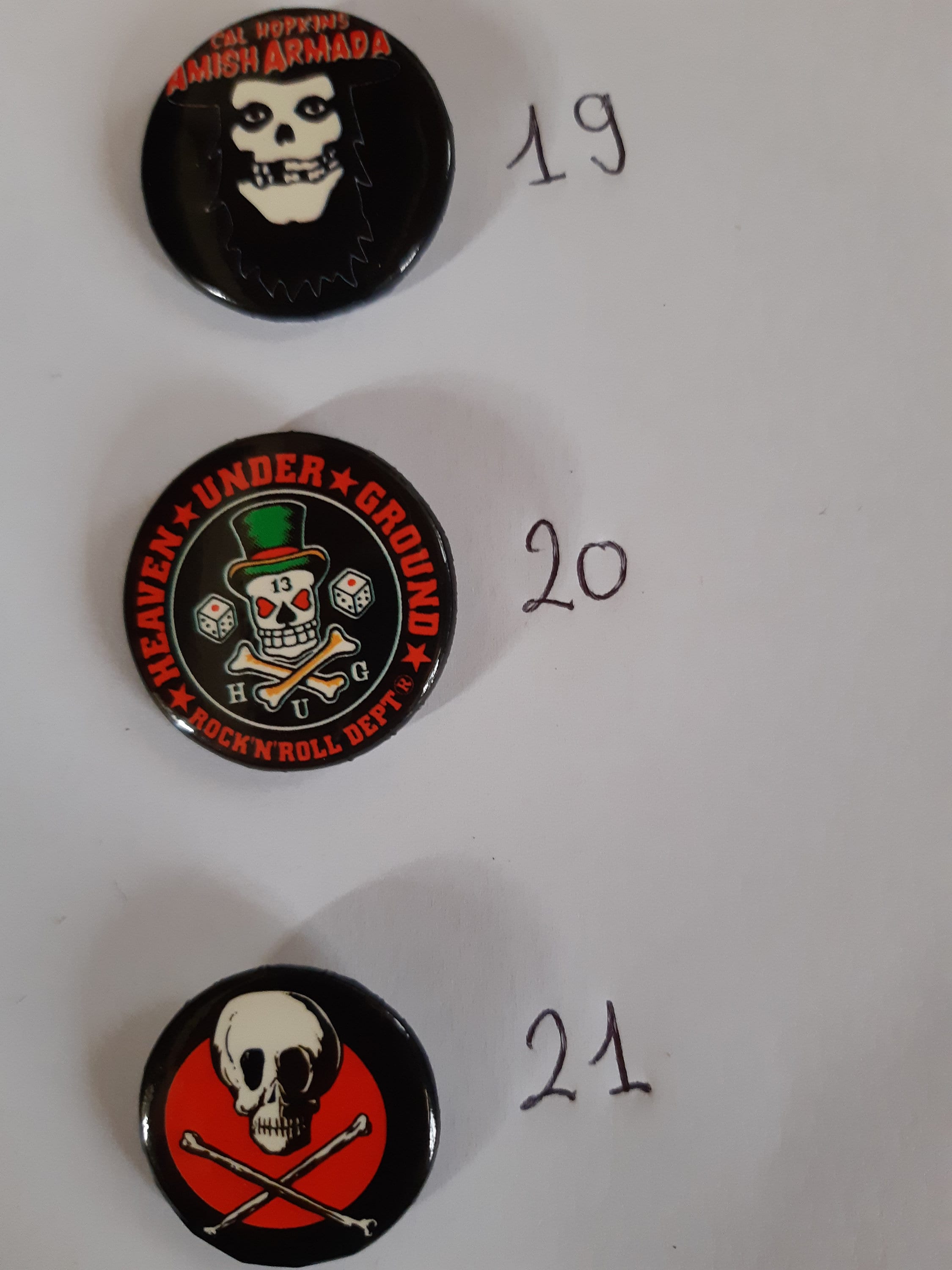 50 Vintage Punk Rock Pins Models