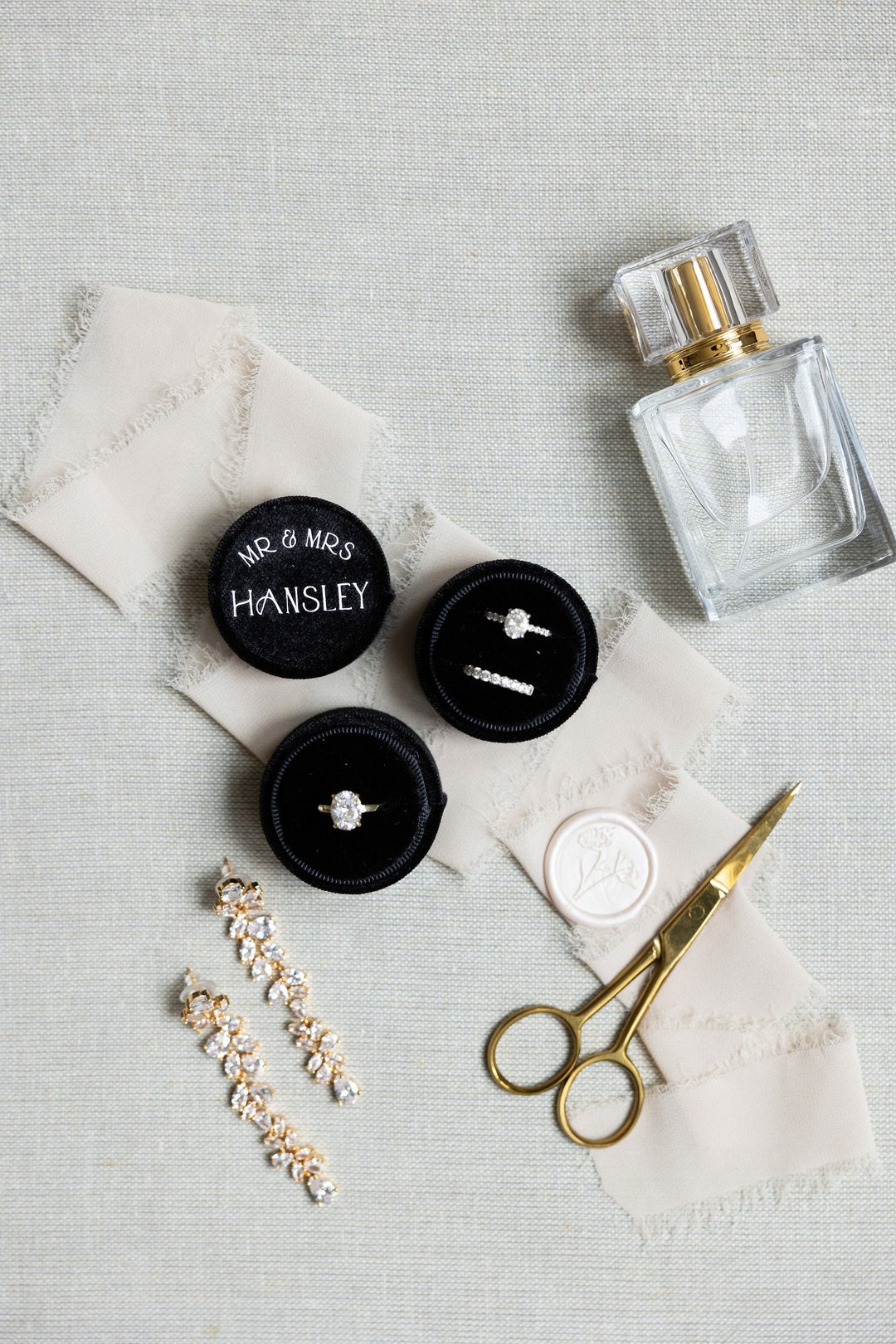 Circle Velvet Ring Box | Custom Wedding Ring Box | Engagement Ring Box ...