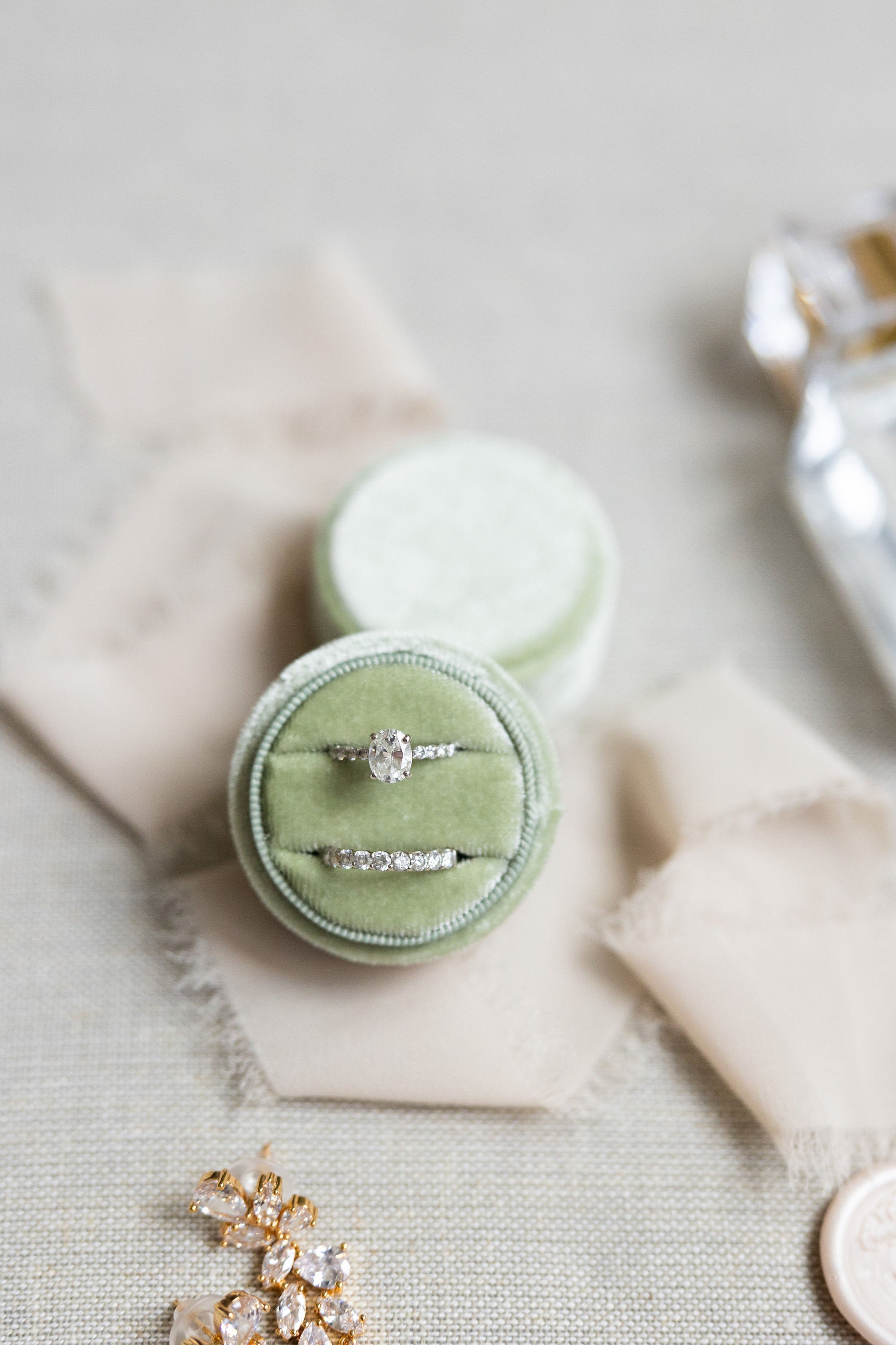 Circle Velvet Ring Box | Custom Wedding Ring Box | Engagement Ring Box ...