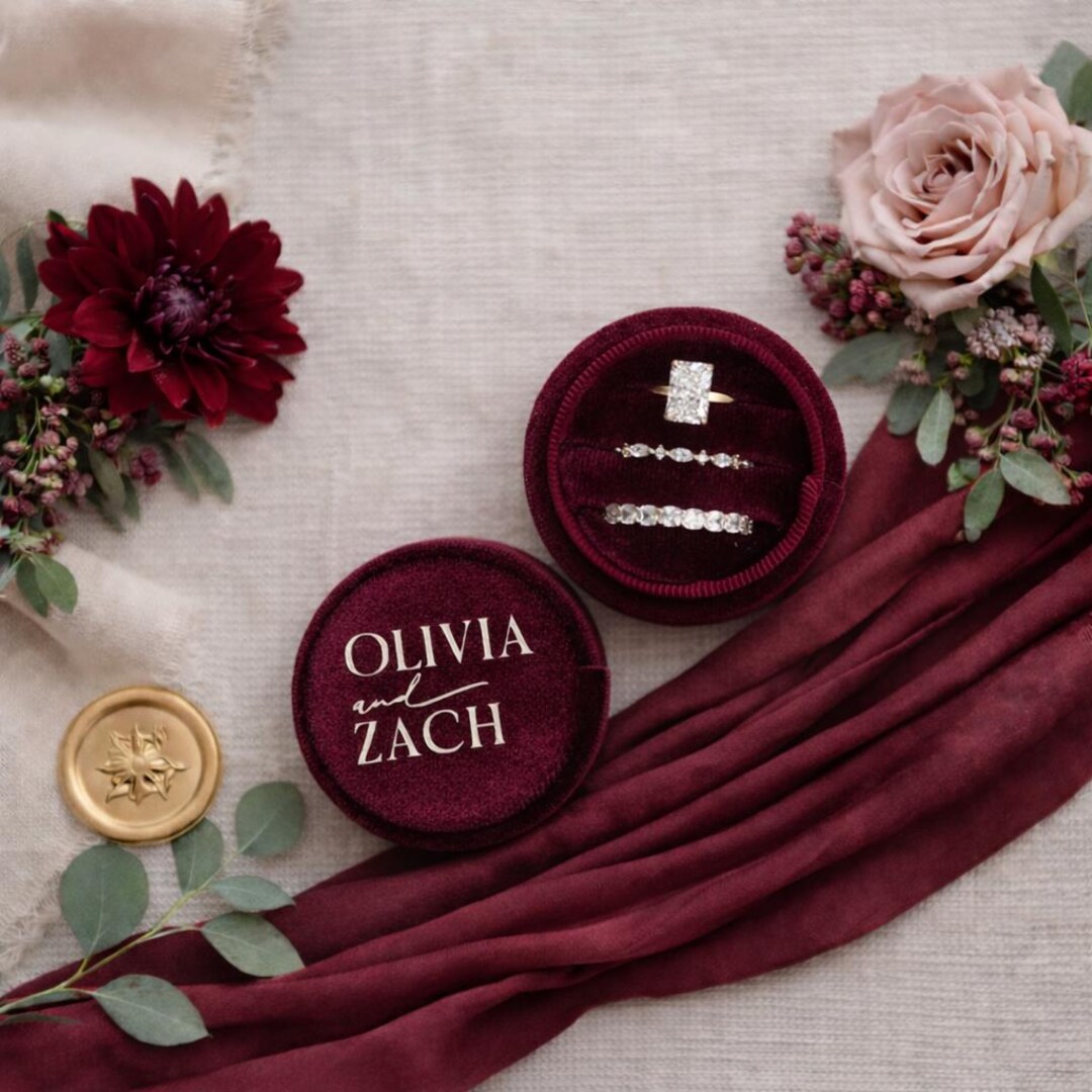 Triple Slot Circle Velvet Ring Box | Custom Wedding Ring Box ...