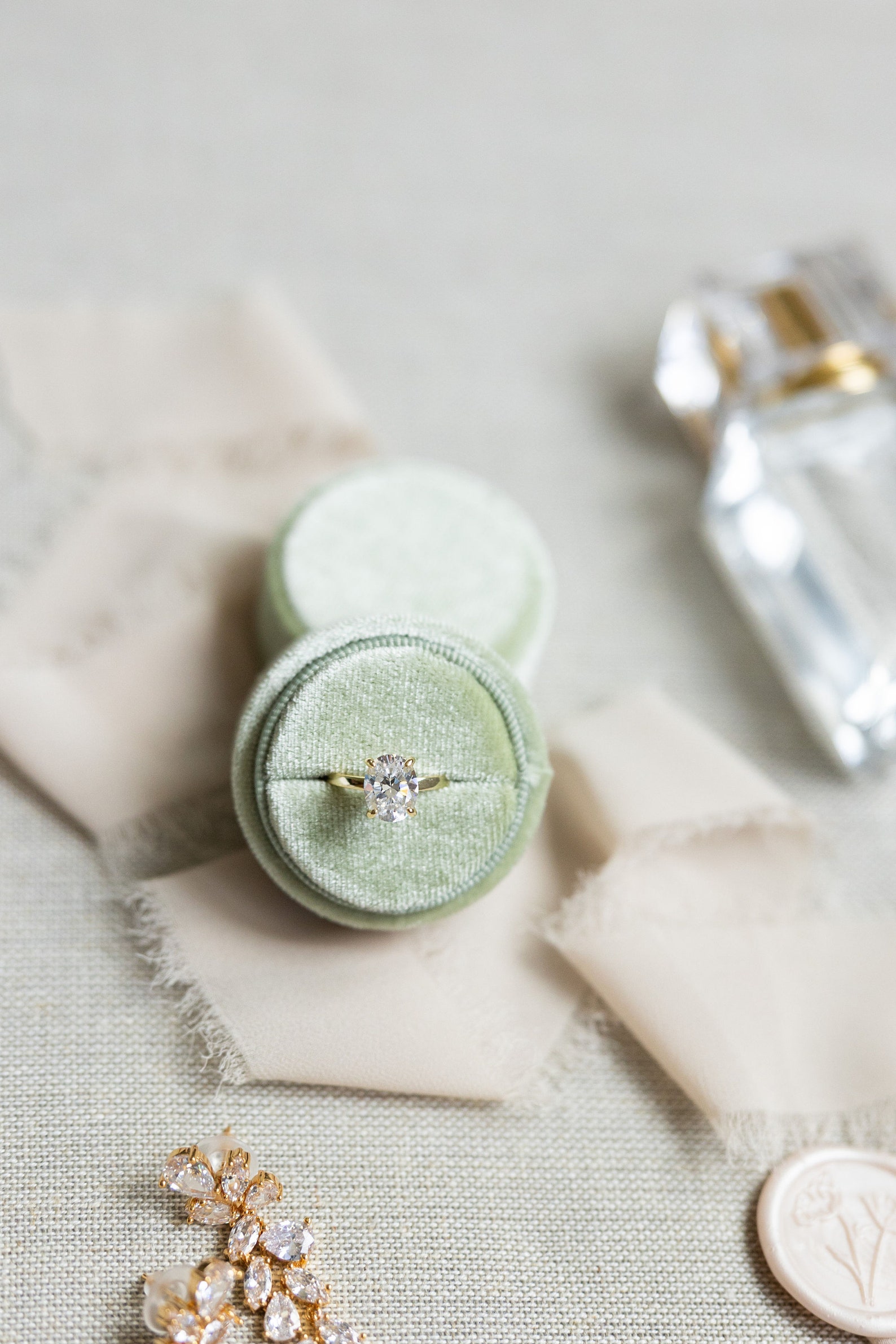Circle Velvet Ring Box | Custom Wedding Ring Box | Engagement Ring Box ...