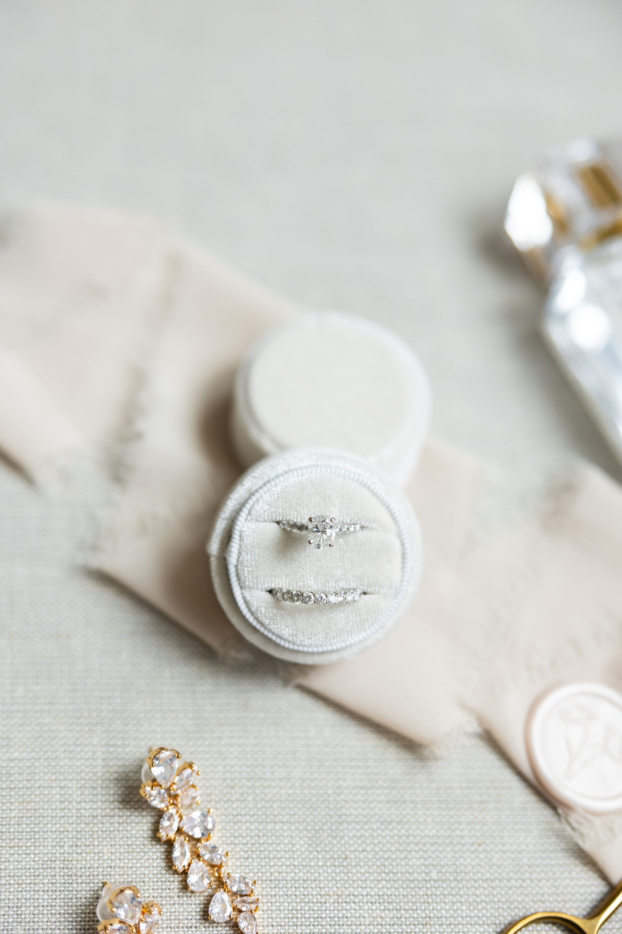 Circle Velvet Ring Box | Custom Wedding Ring Box | Engagement Ring Box ...