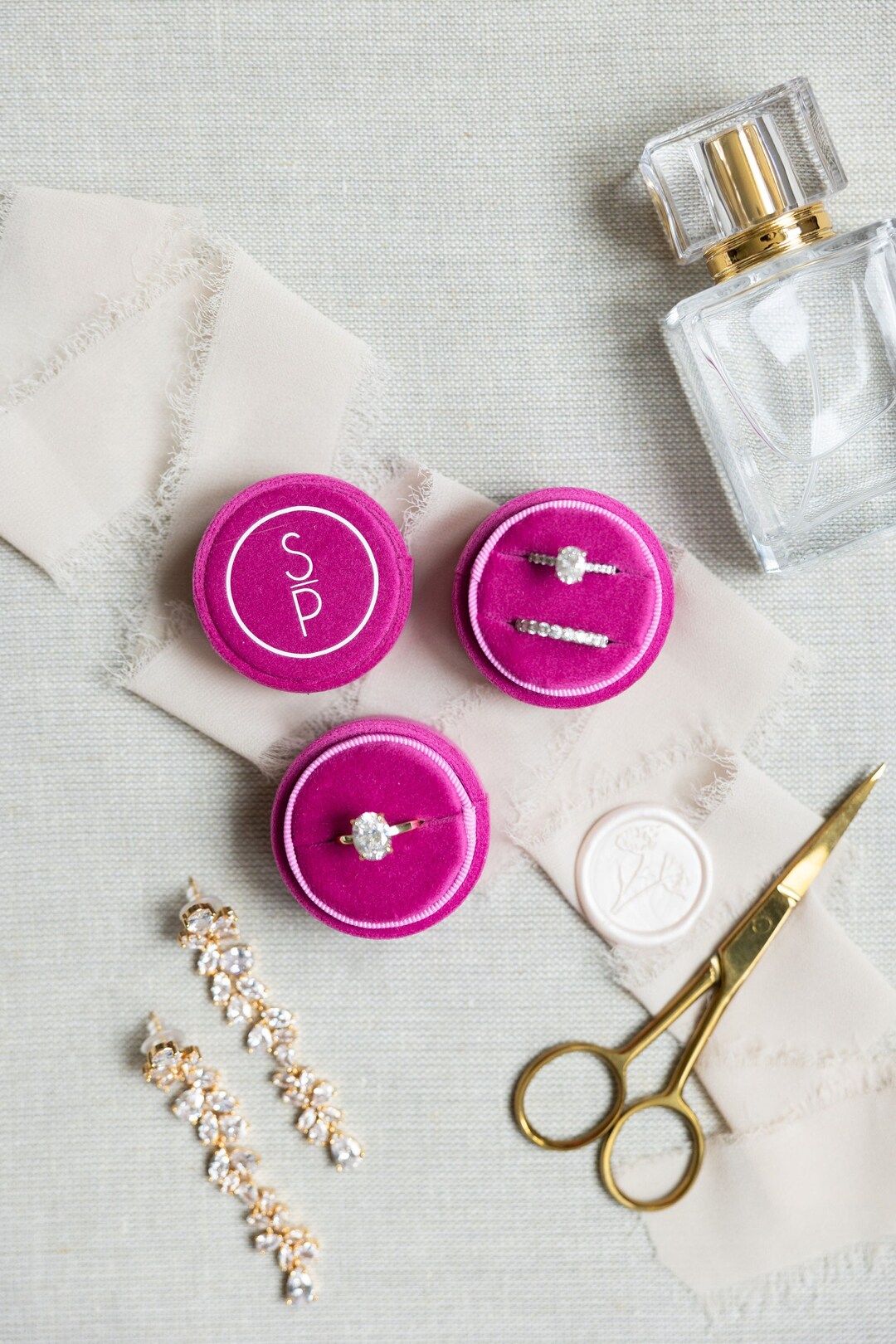Circle Velvet Ring Box | Custom Wedding Ring Box | Engagement Ring Box ...