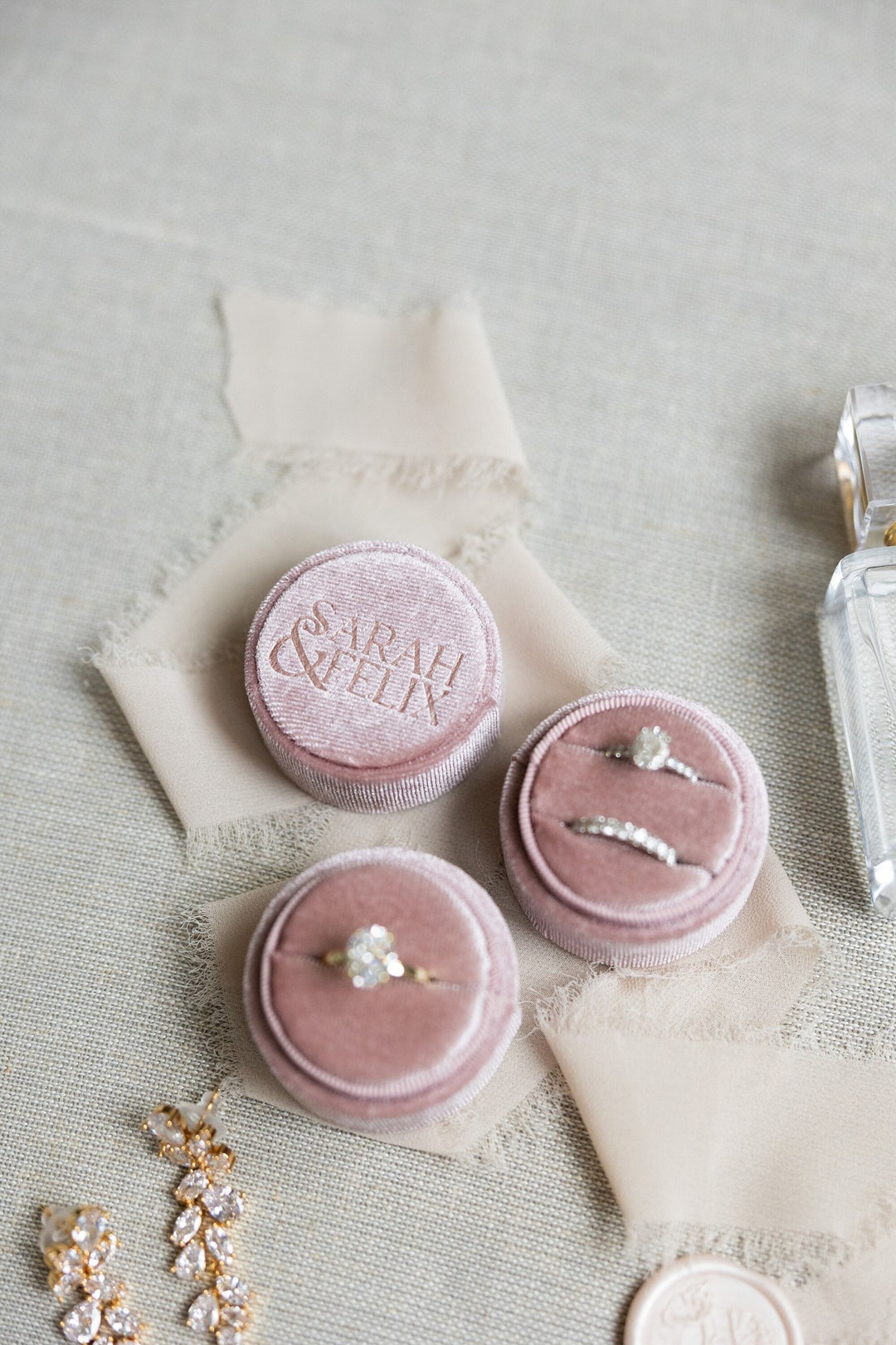 Circle Velvet Ring Box Custom Wedding Ring Box Engagement Ring Box ...