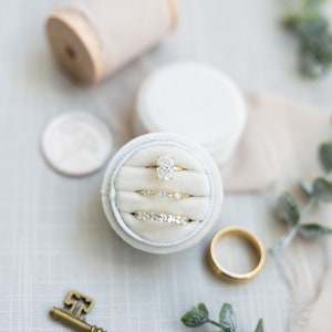 Triple Slot Circle Velvet Ring Box | Custom Wedding Ring Box ...