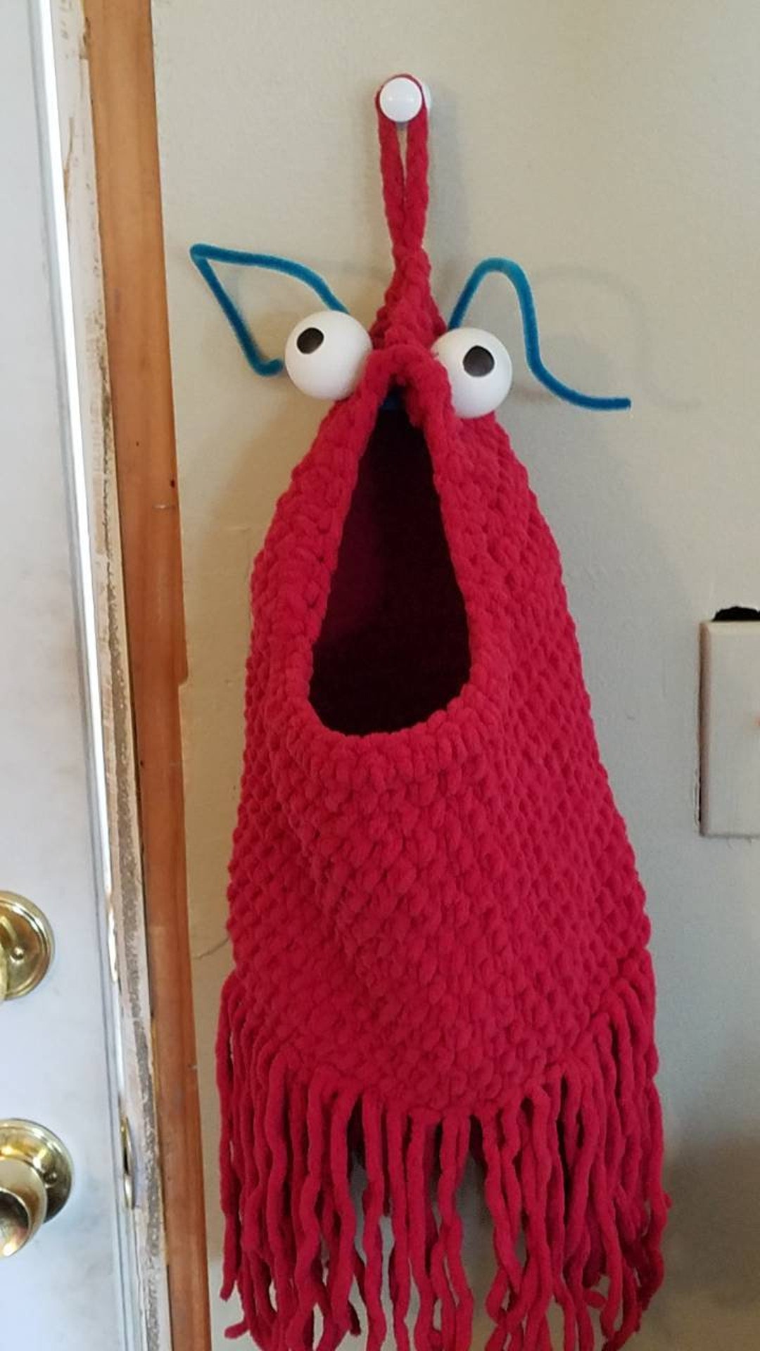 YIP YIP ALIENS - Etsy