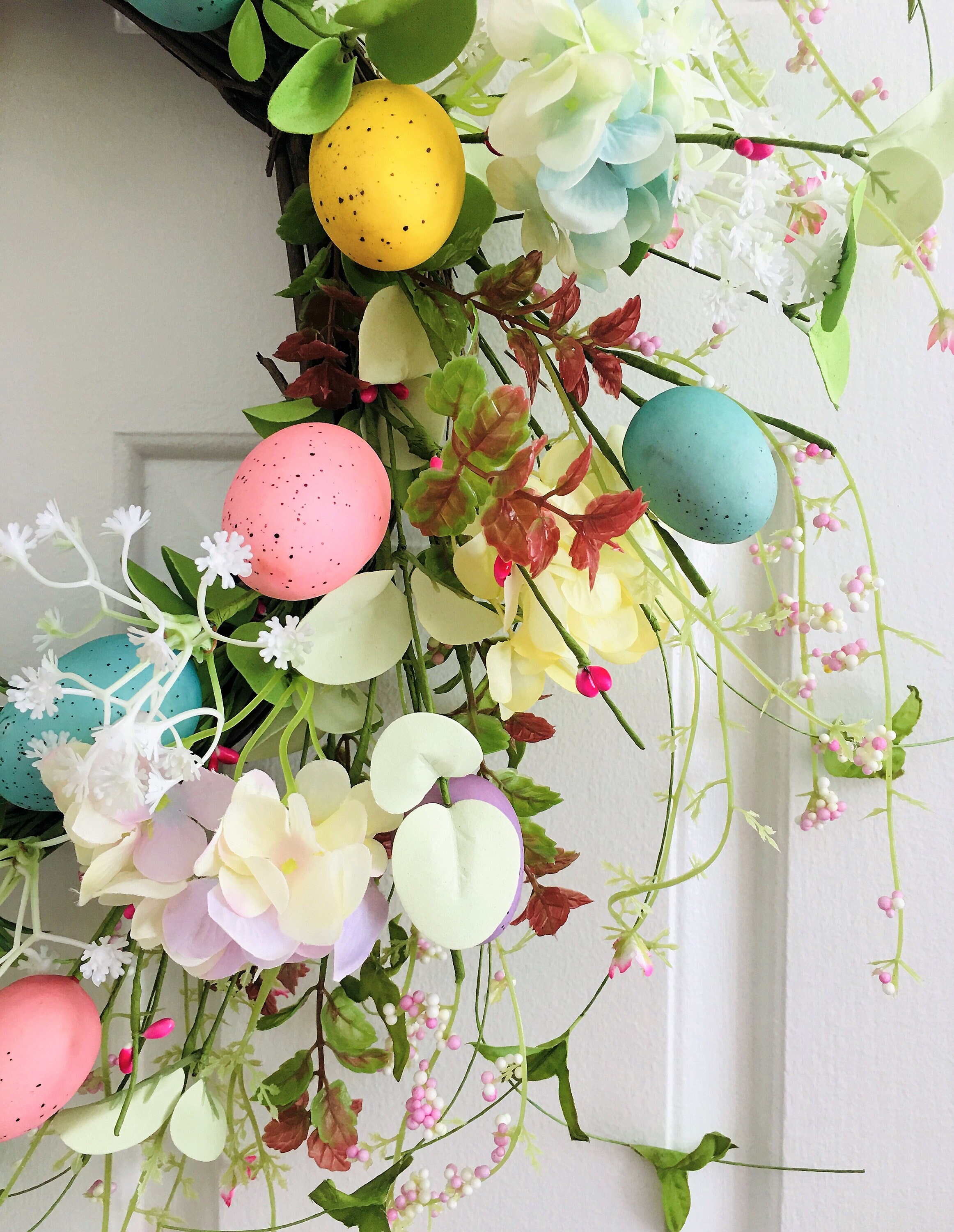 Easter Egg Wreath: Spring Floral Door Decoration - Etsy