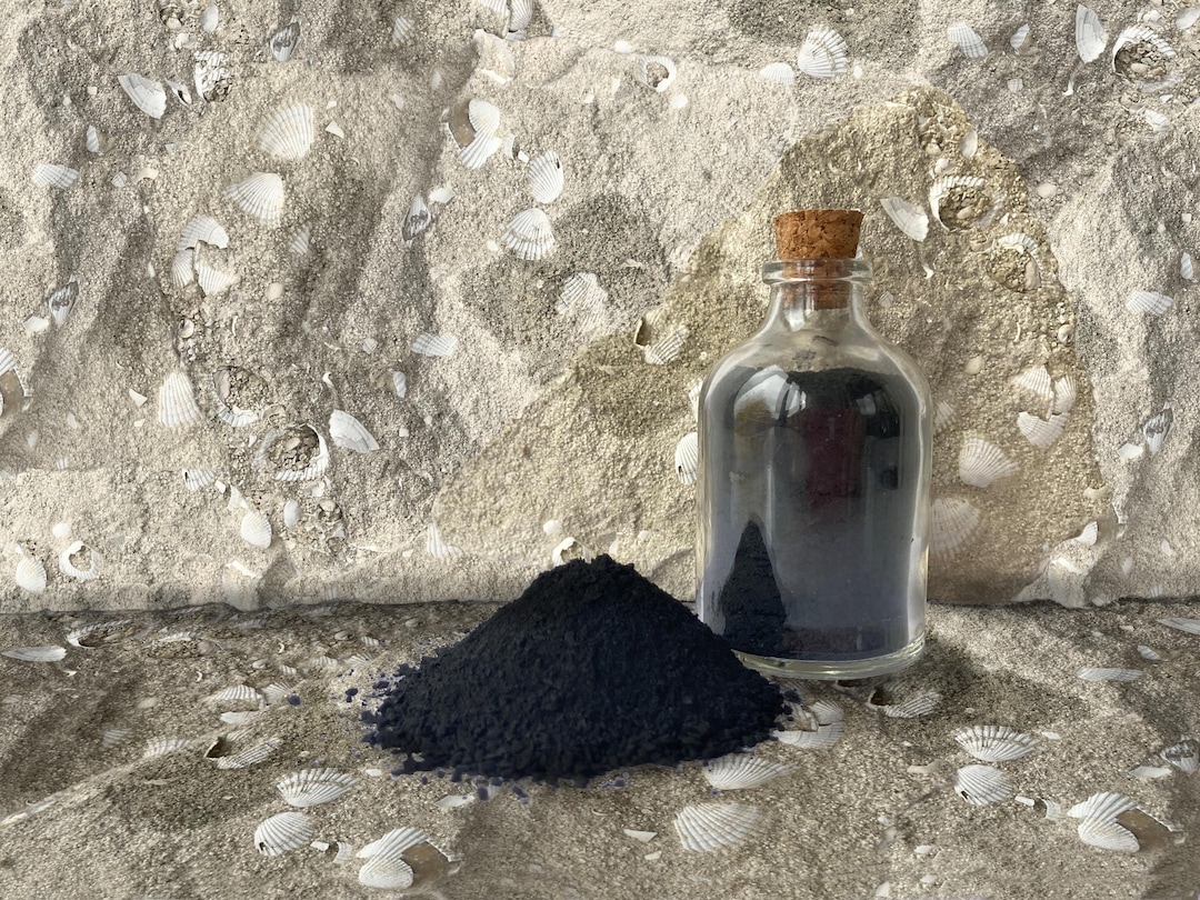 2.5 Oz of Shungite Powder in Glass Bottle | Grounding Gemstone ...