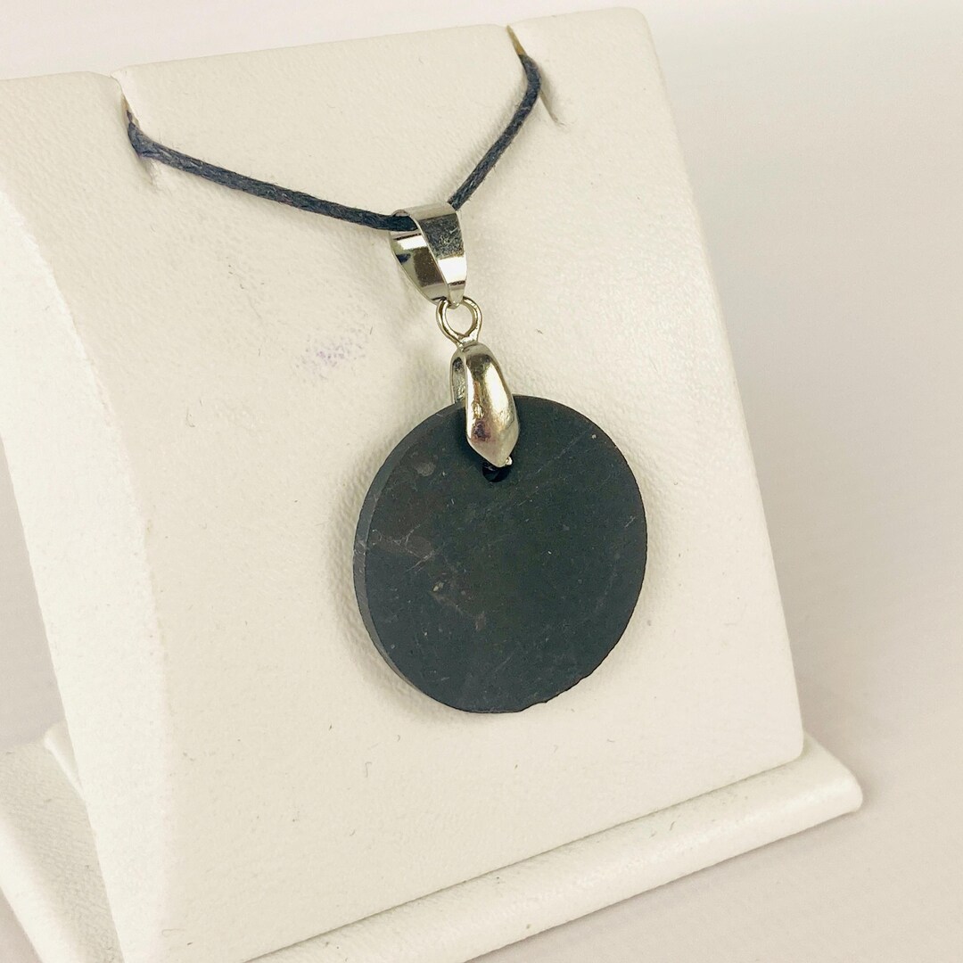 Grounding Shungite Circle Pendant | Shungite Amulet | 5g Protection ...