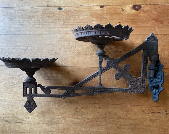 Victorian Cast Iron Oil Lamp Wall Mount - Etsy