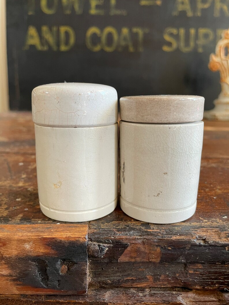 Antique La Reine Ointment Pots With Lids - Etsy