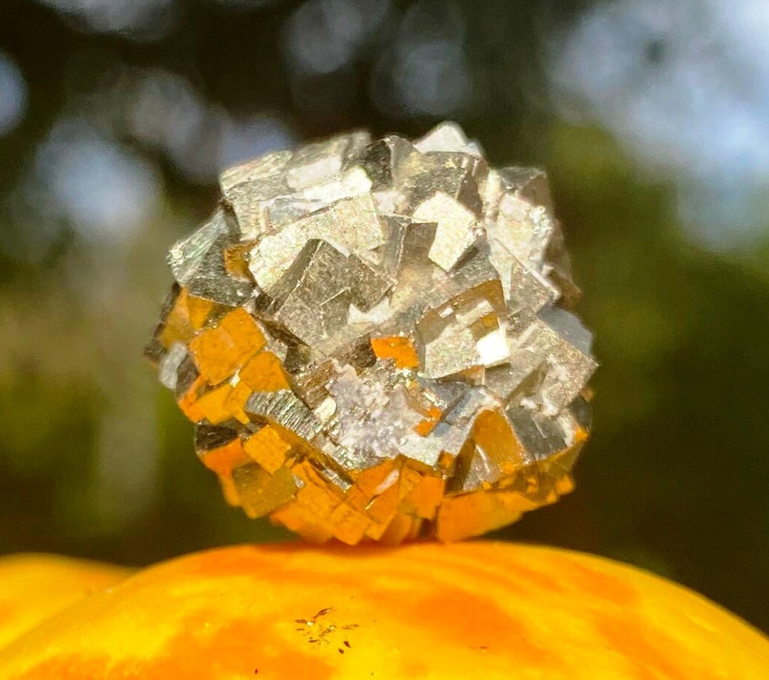 Pyrite Witch Crystal Pyrite Pirate Treasure Matrix Trick or - Etsy UK