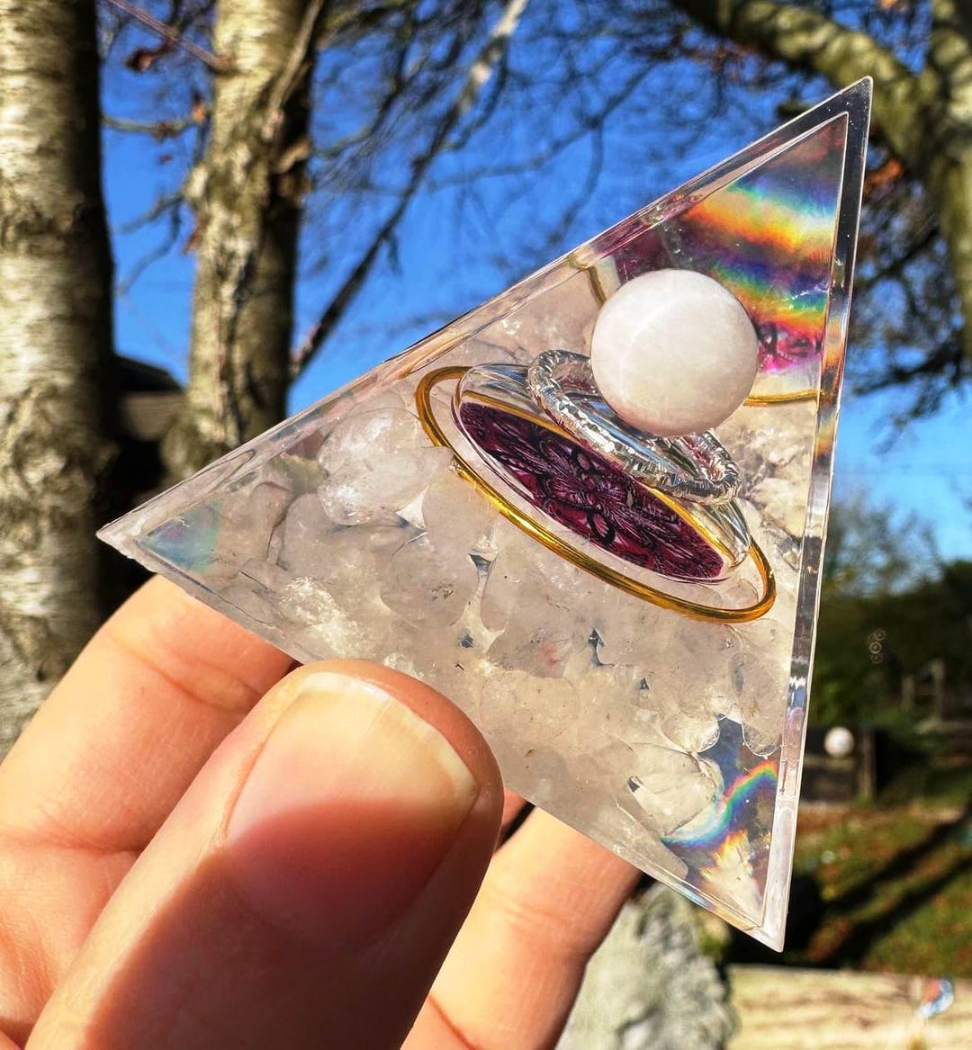 Snow Quartz Orgonite Pyramid Amethyst Sphere, Rainbow Chakra Healing ...