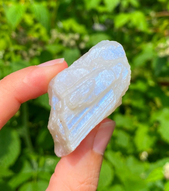 Raw Rainbow Moonstone