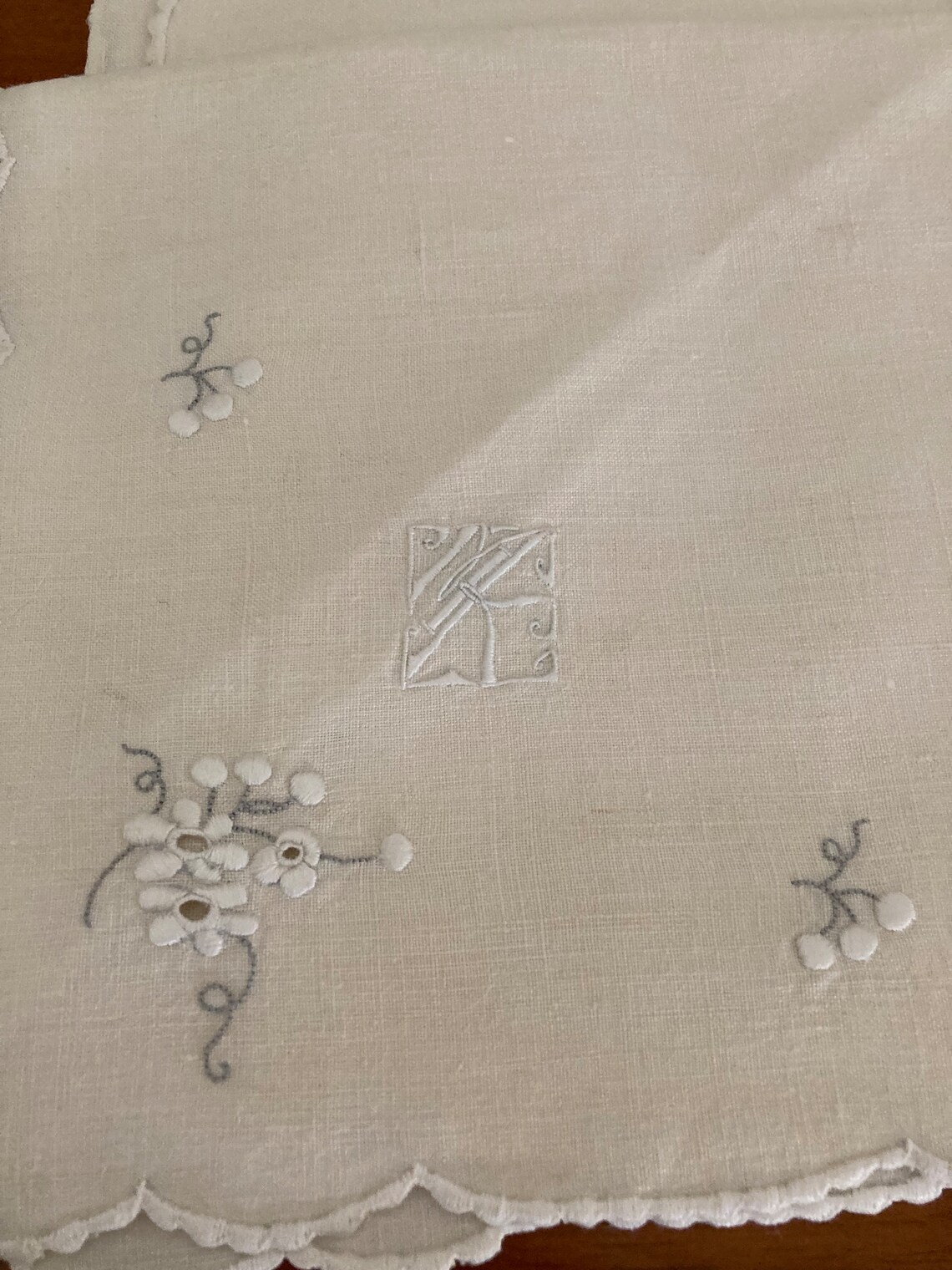 Antique Set of 12 Linen Embroidered Monogrammed Fine Linen Napkins ...