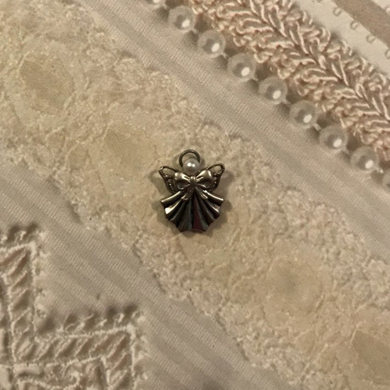 Guardian Angel Pin #139 - Etsy