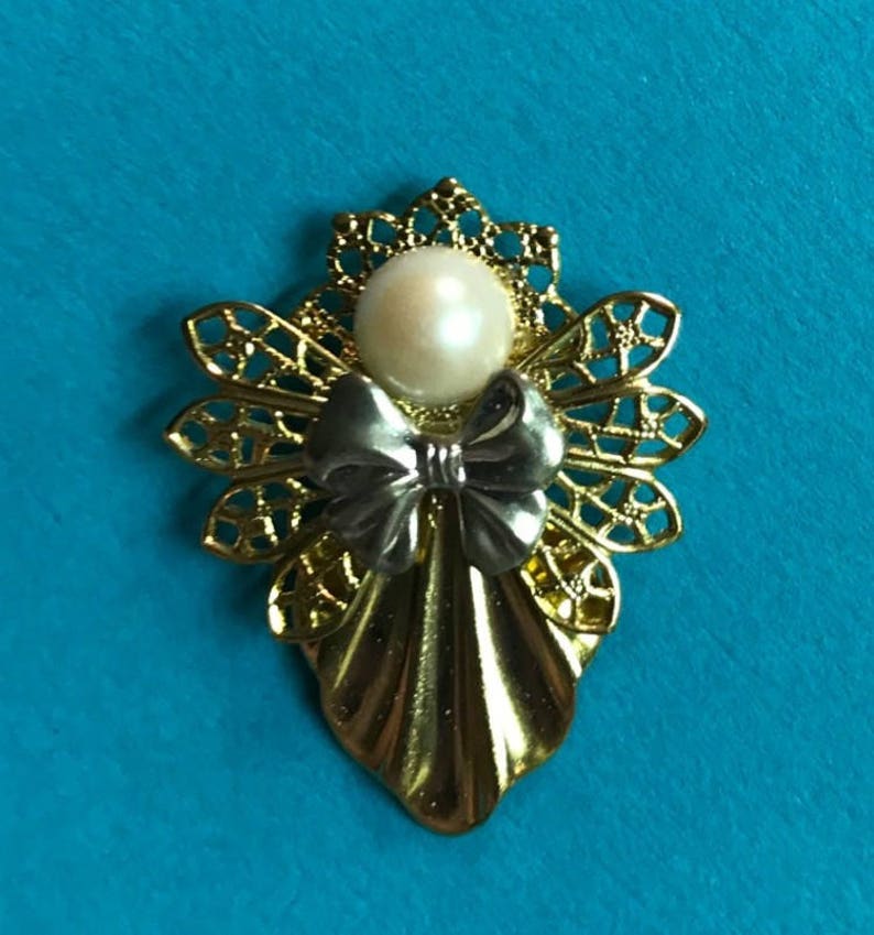 Guardian Angel Pin - Etsy