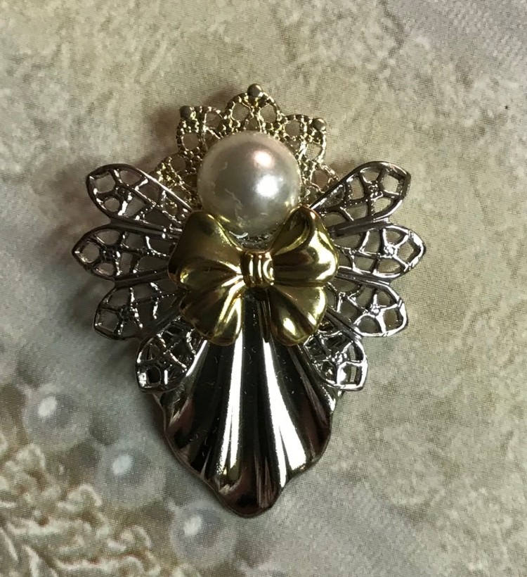 Guardian Angel Pin - Etsy