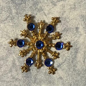 Snowflake Pin - Etsy
