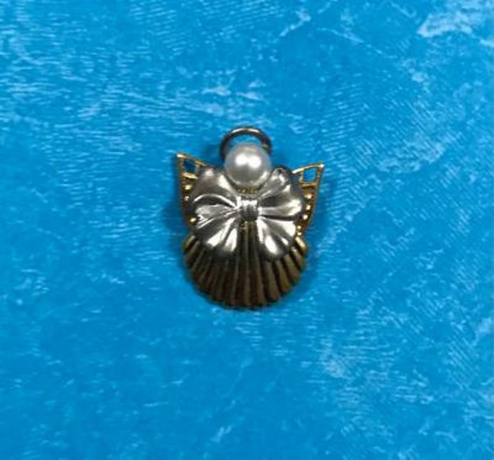 The Miracle of the Pearl Angel Pin Set - Etsy