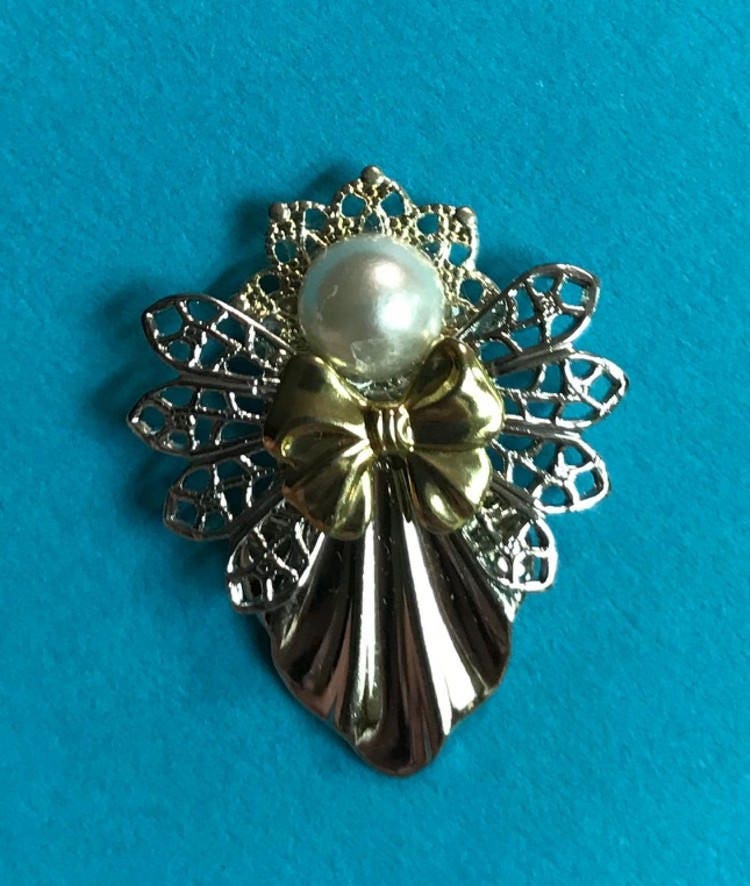 Guardian Angel Pin - Etsy