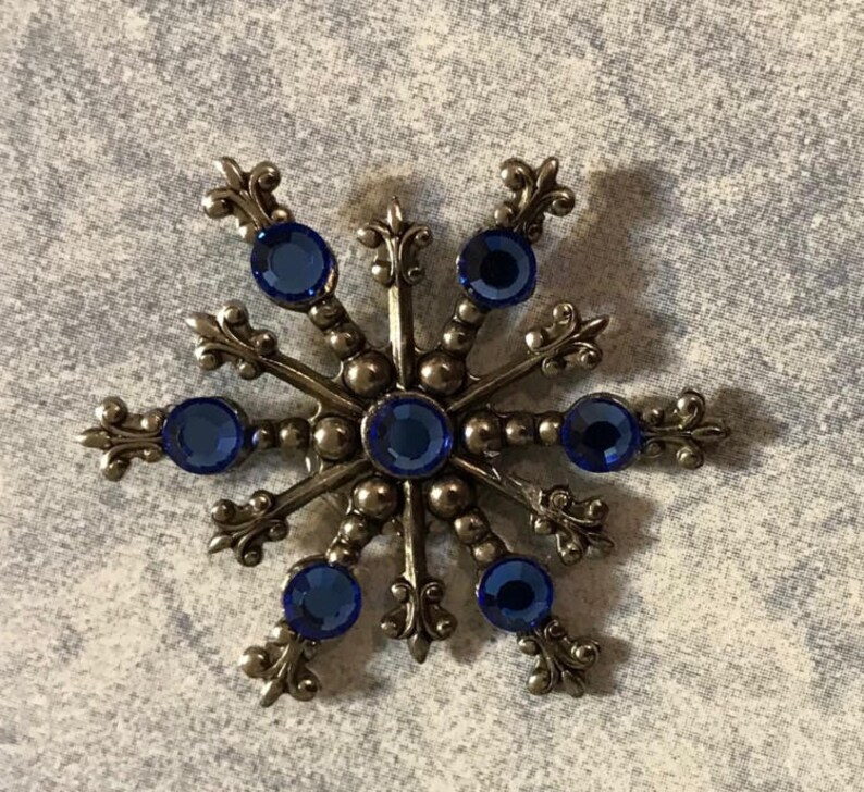Snowflake Pin - Etsy