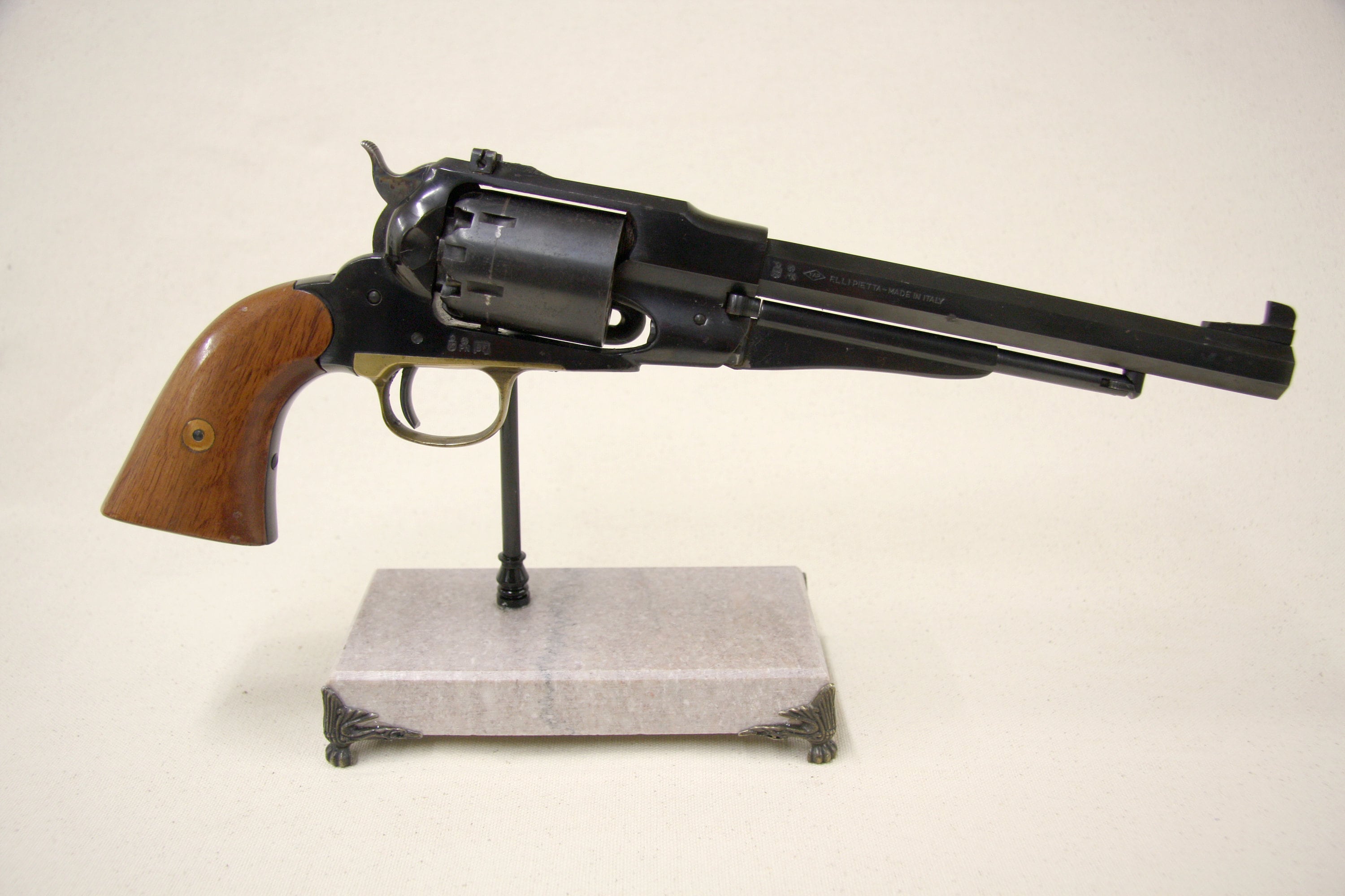 Revolver Stand Cowboy Action Shooting Colt Single Action Army Rose ...