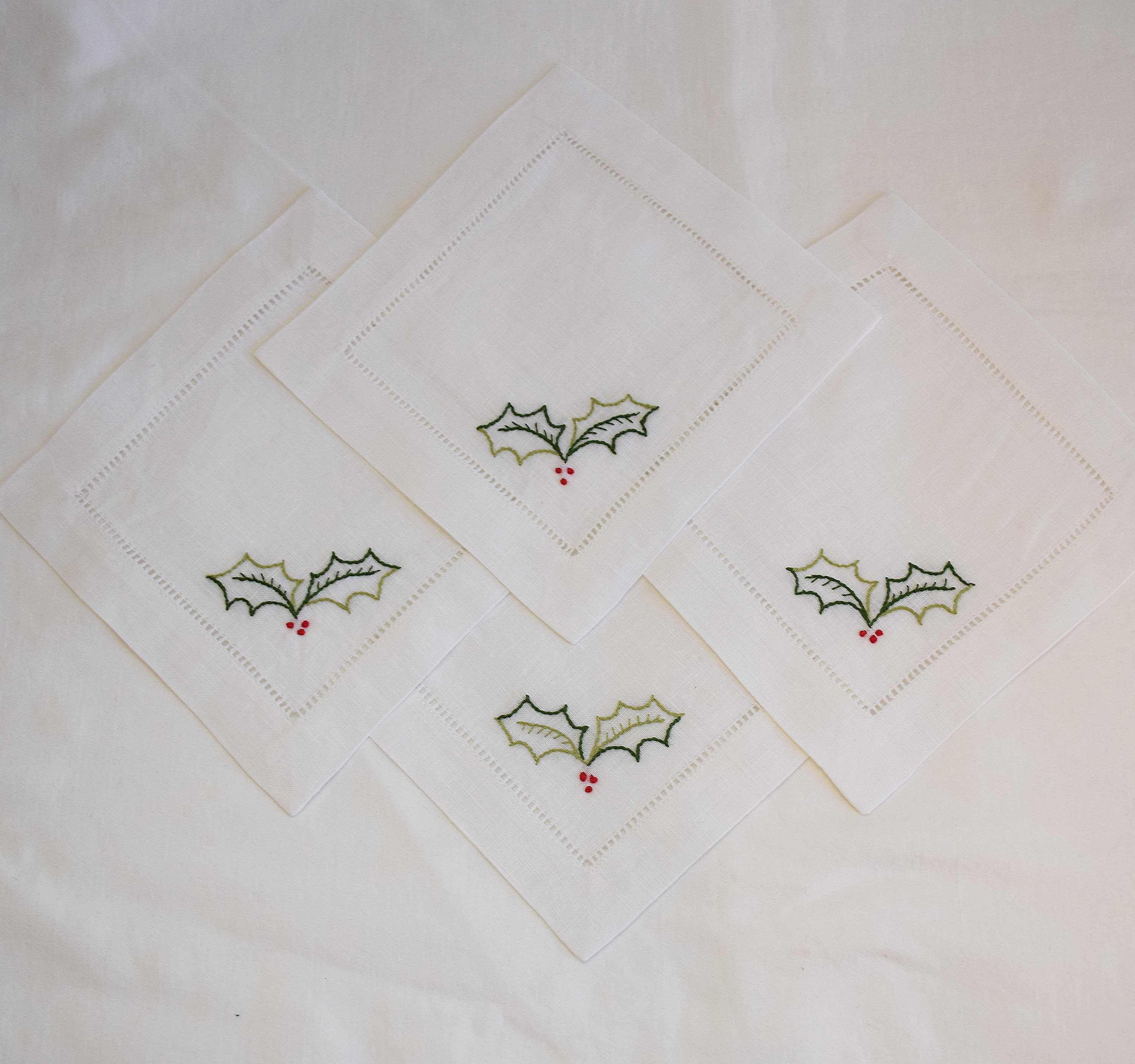 Set of 11 Christmas White Linen Hand Embroidered Holly Leaf Dinner ...