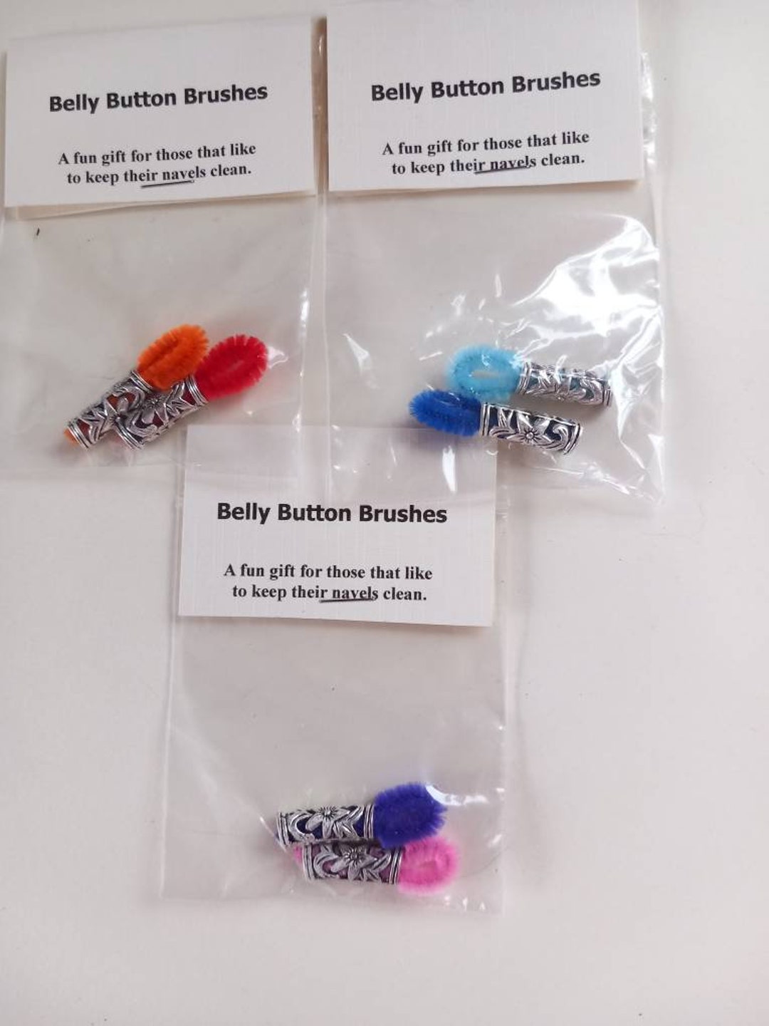 Belly Button Brush for Clean Navels, Fun Gift for Men, Quirky Gift for ...