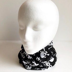 Funny Skulls Face Mask Scarf Multi Functional Seamless Protective ...