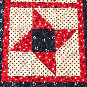 Patriotic Friendship Star PDF Table Runner Pattern CCQ066, Star Themed ...