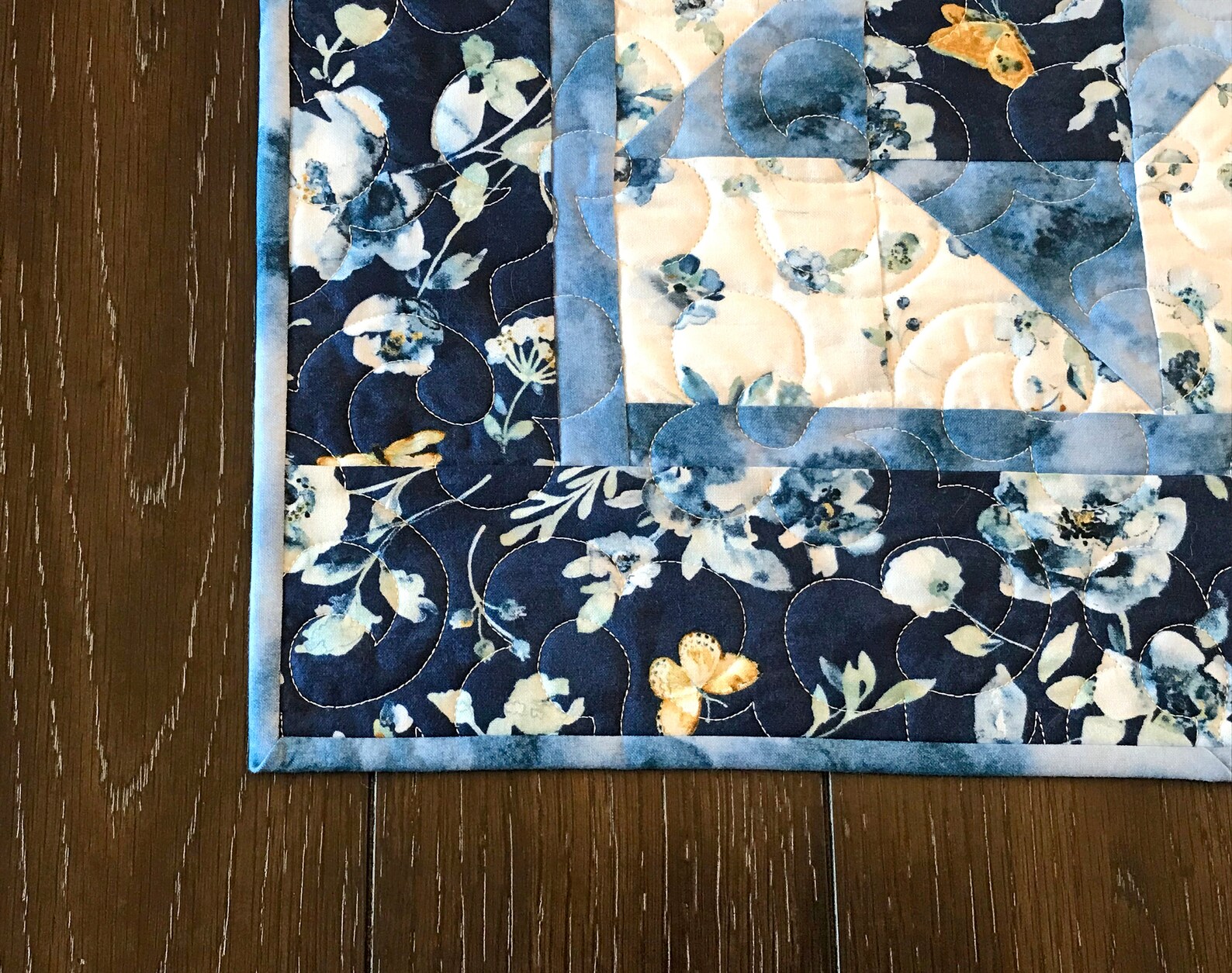 Friendship Star PDF Table Runner Pattern CCQ053, Beginner Friendly ...