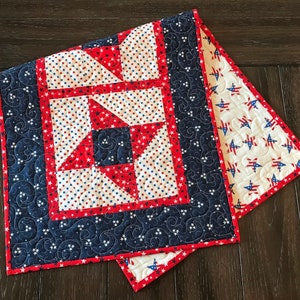 Friendship Star PDF Table Runner Pattern Easy Star Table | Etsy