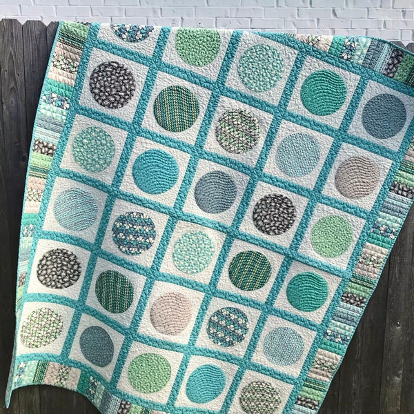 Modern Circle Quilt - Etsy