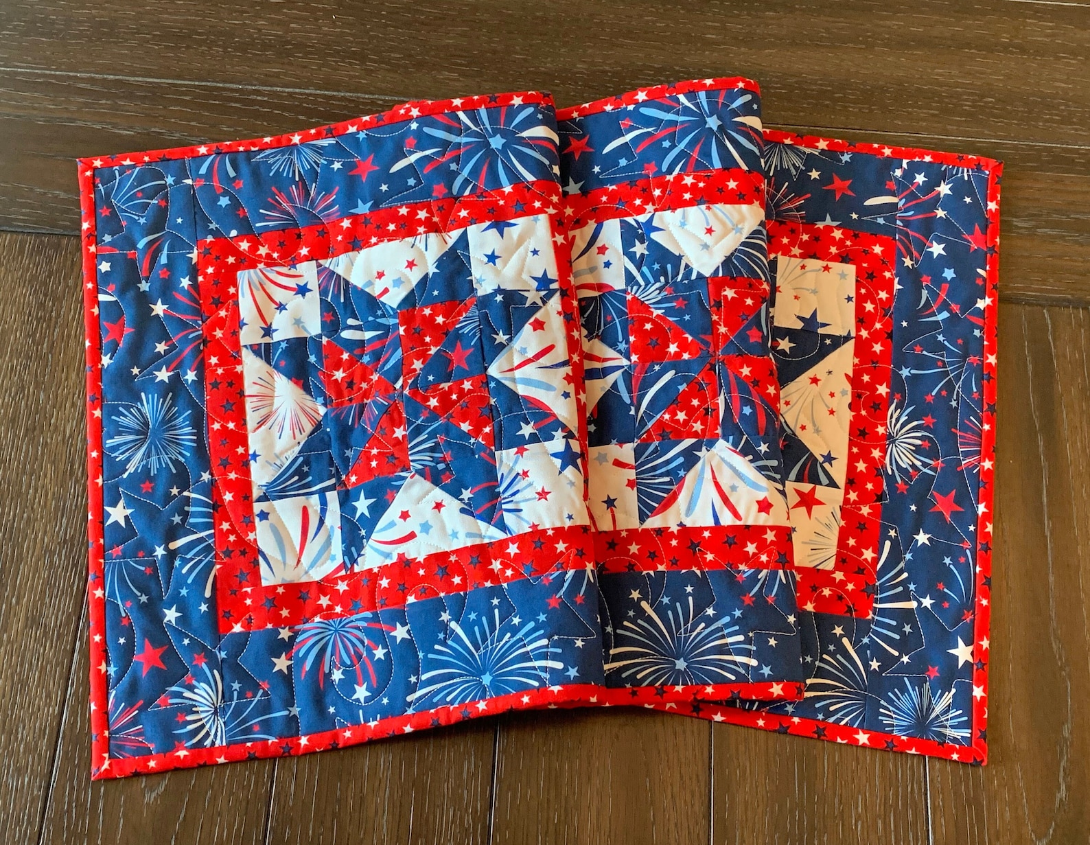 Pinwheel Stars Table Runner Pattern PDF Version CCQ076, Patriotic Stars ...