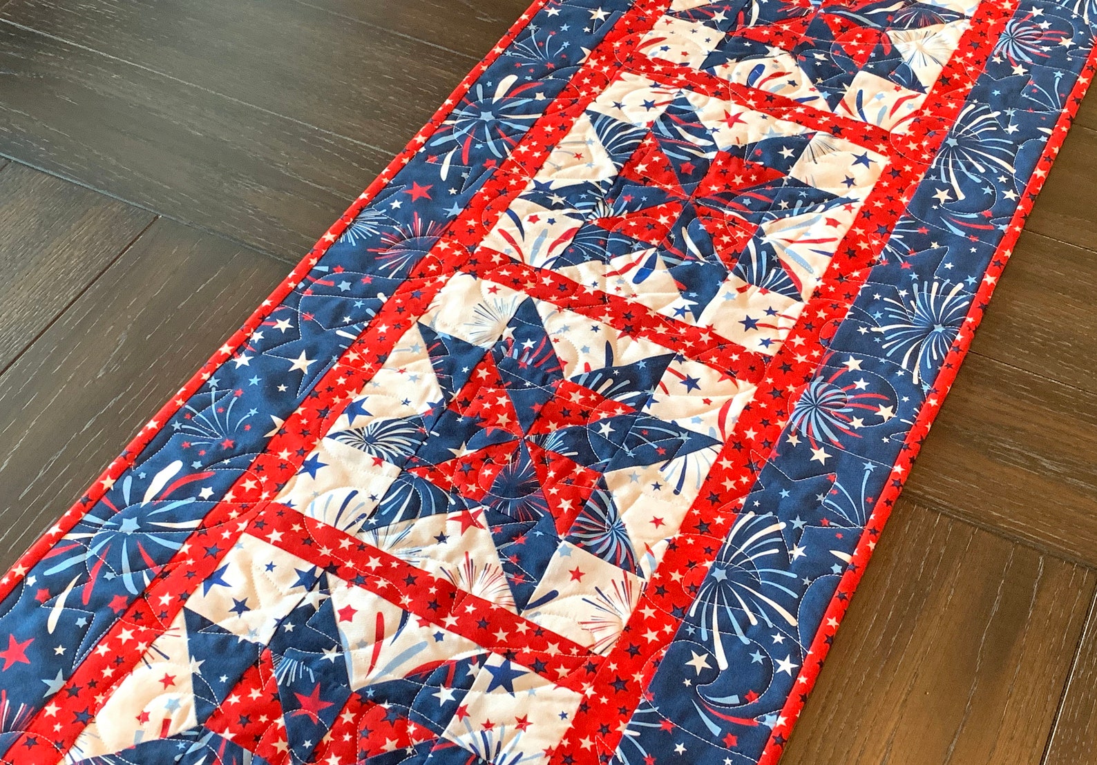 Pinwheel Stars Table Runner Pattern PDF Version CCQ076, Patriotic Stars ...