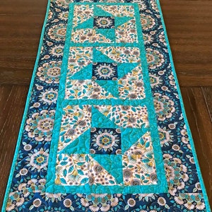 Friendship Star PDF Table Runner Pattern Easy Star Table | Etsy