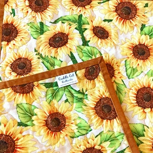 Large Sunflower Themed Table Topper, Quilted Sunflower Table Topper ...